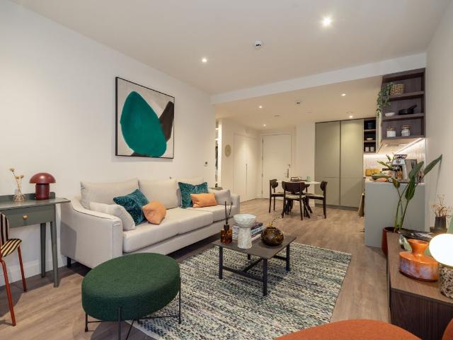 The Maple, Brent Cross, Aviator Drive London NW2, 2 bed maisonette to rent, £3,500 pcm | PrimeLocation