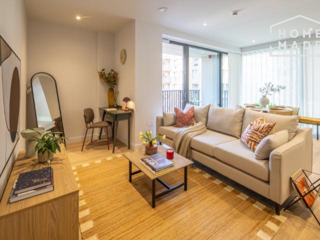 The Maple, NW2 3 bed flat to rent £3,900 pcm £900 pw
