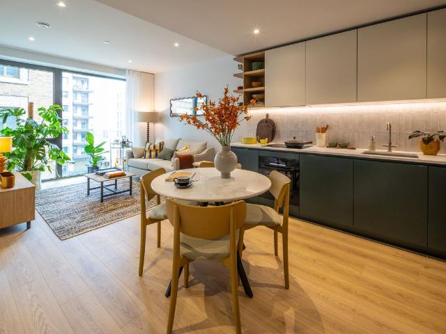 The Maple NW2, 3 bed flat to rent, £3,900 pcm | PrimeLocation
