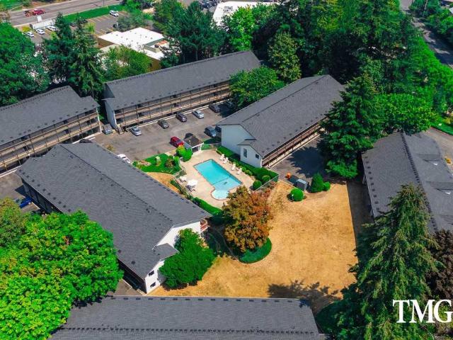 The Maples 2 Bedroom Apartment for Rent at 4929 Sw Scholls Ferry Rd, Raleigh Hills, OR 97225 Raleigh Hills