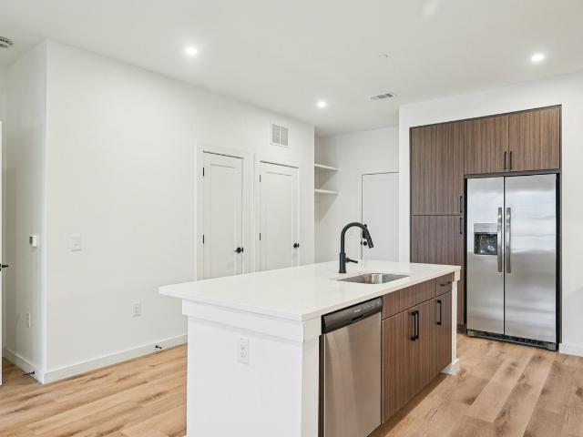 The Marcus Studio Apartment for Rent at 2020 S Ervay St, Dallas, TX 75215 Cedars