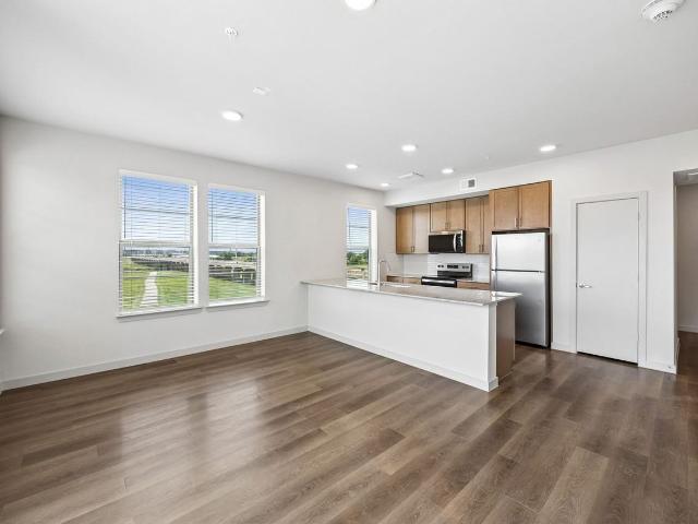 The Margaret at Riverfront 1 Bedroom Apartment for Rent at 196 Margaret Ave, Dallas, TX 75207