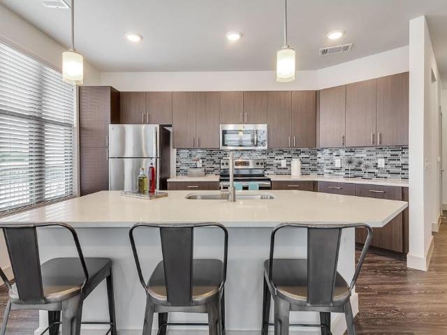 The Mark at Midtown Park Studio Apartment for Rent at 10550 N Central Expy, Dallas, TX 75231