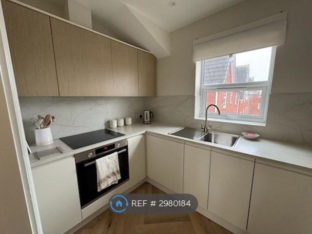 The Mariners, Lytham FY8, 2 bed flat to rent, £1,250 pcm | PrimeLocation