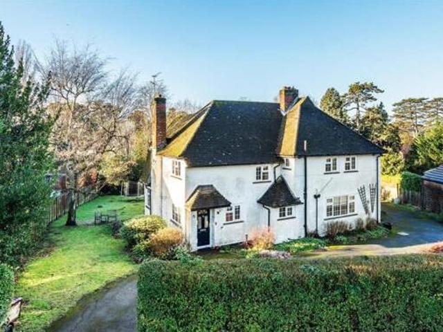 The Marld, Ashtead, 5 Bedroom Detached