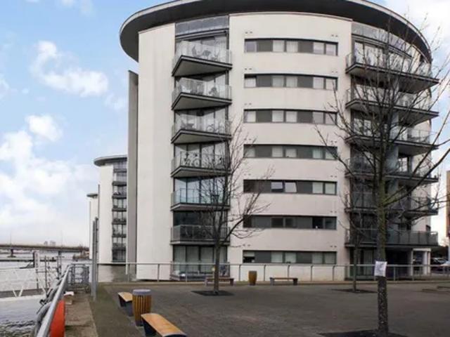 The Mast, 2 Albert Basin Way, London, E16 2QZ, United Kingdom | 2 bed apartment for rent #124214581 | Rentberry