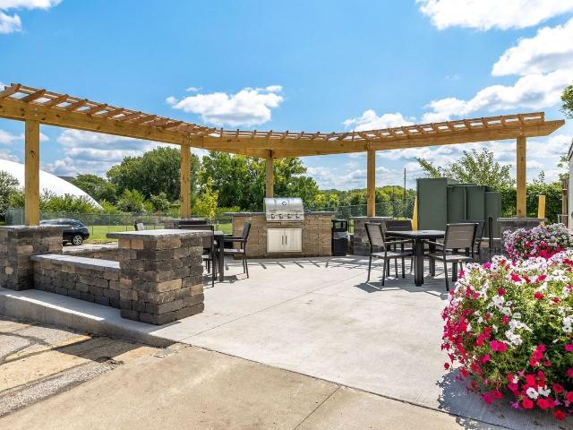 The McCoy at 8035 Apartments 1 Bedroom Apartment for Rent at 11040 Hickman Rd, Clive, IA 50325