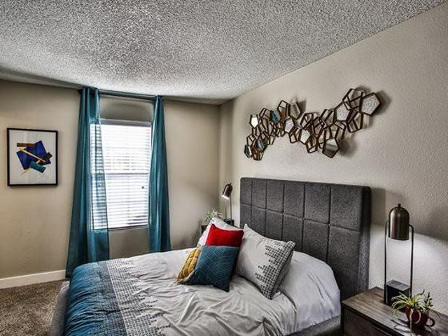 The Met Las Vegas 2 Bedroom Apartment for Rent at 2701 N Rainbow Blvd, Las Vegas, NV 89108