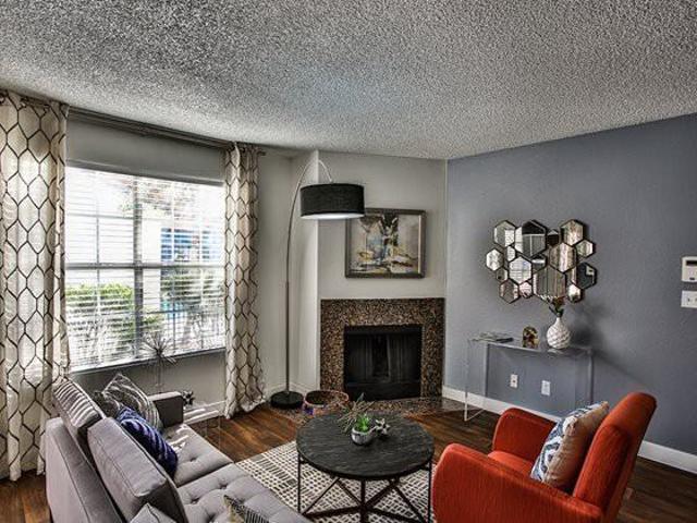 The Met Las Vegas 3 Bedroom Apartment for Rent at 2701 N Rainbow Blvd, Las Vegas, NV 89108