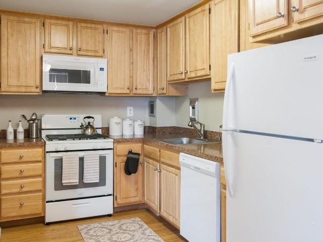 The Metropolitan Bala 2 Bedroom Apartment for Rent at 2746 Belmont Ave, Philadelphia, PA 19131 Wynnefield