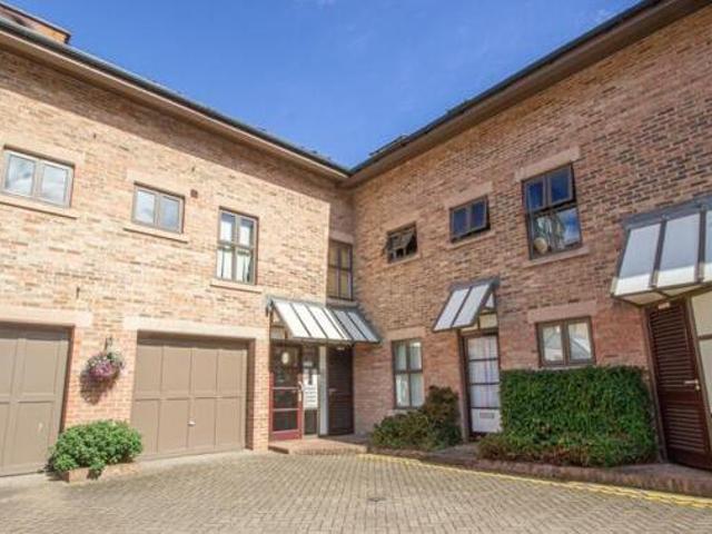 The Mews, City Centre, 2 Bedroom Apartment
