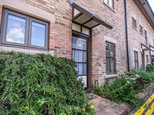 The Mews, Newcastle Upon Tyne, Tyne And Wear NE1, 2 bed flat to rent, £1,050 pcm | PrimeLocation