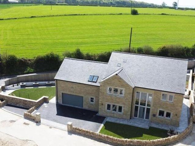 The Meadows, Taylor Fold, 5 Bedroom Detached