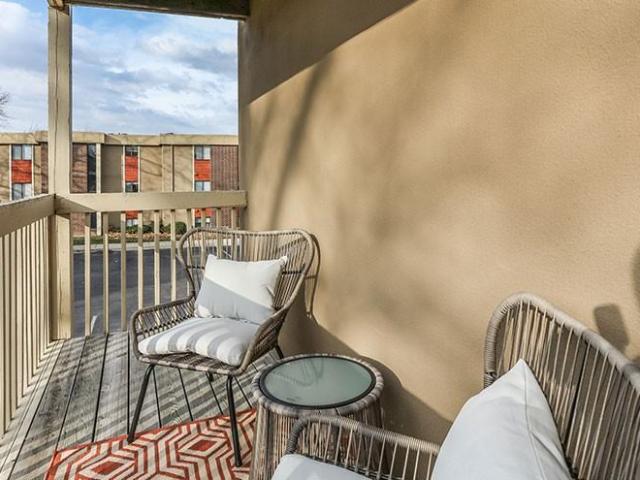 The Meadows Apartment Homes KS 1 Bedroom Apartment for Rent at 7620 Halsey St, Lenexa, KS 66216