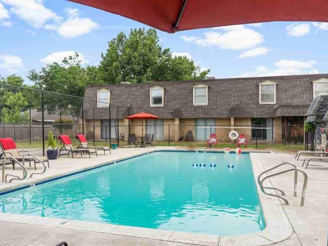 The Meadows at Centennial Park 2 Bedroom Apartment for Rent at 1501 Meadow Trace Dr, Pryor, OK 74361