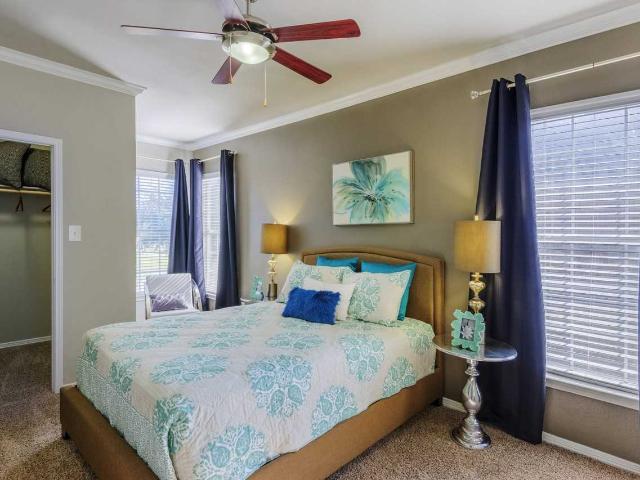The Meadows at North Richland Hills Apartments 2 Bedroom Apartment for Rent at 8515 Boulevard 26, North Richland Hills, TX 76180