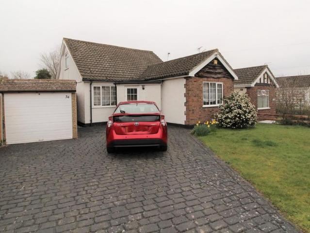 The Meadows, Ingrave, CM13 5 bed detached house to rent £2,750 pcm £635 pw