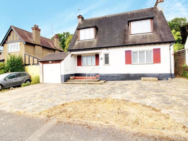 The Meadway, Cuffley EN6, 2 bed detached house to rent, £2,400 pcm | PrimeLocation