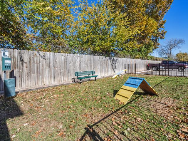 The Melrose 1 Bedroom Apartment for Rent at 818 Pinemont Dr, Houston, TX 77018 Acres Home