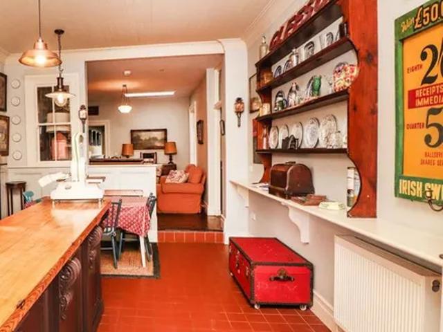 The Merchant's Store | Studio townhouse for rent #152052695 | Rentberry