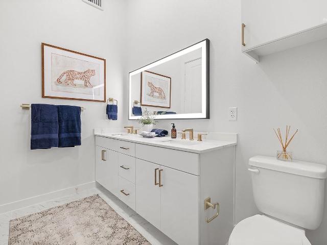 The Mercury 2 Bedroom Apartment for Rent at 601 Cardinal Ln, Austin, TX 78704 Galindo