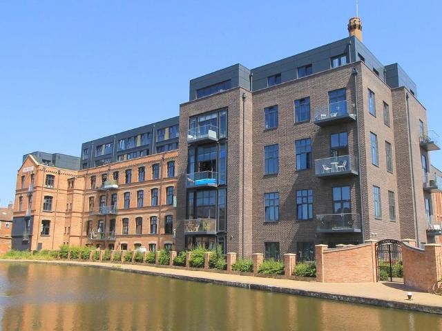 The Mill, Waterside Village. 2 bed apartment to rent £1,375 pcm £317 pw