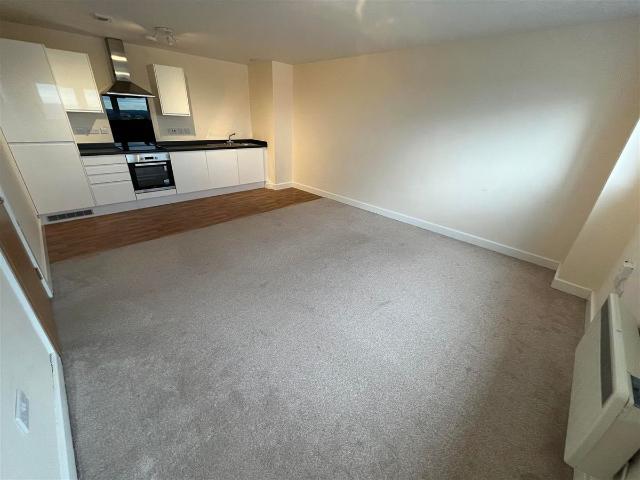 The Minories, Dudley DY2, 2 bed flat to rent, £850 pcm | PrimeLocation