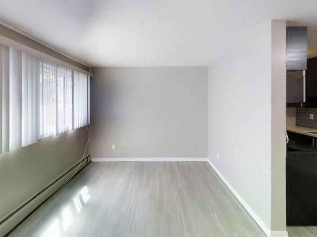 The Minneapolis 220 2 Bedroom Apartment for Rent at 2611 Pleasant Ave, Minneapolis, MN 55408 Whittier