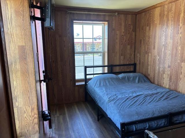 The Mint Motel #25