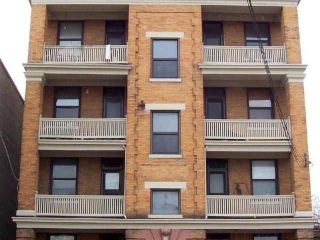 The Murray 2 Bedroom Apartment for Rent at 3241 Jefferson Ave, Cincinnati, OH 45220 Clifton
