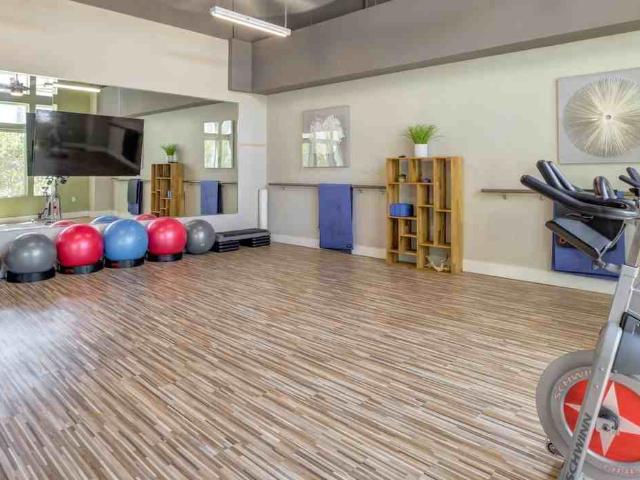 The Nolen Luxury Apartments 1 Bedroom Apartment for Rent at 949 Cleveland St, Clearwater, FL 33755