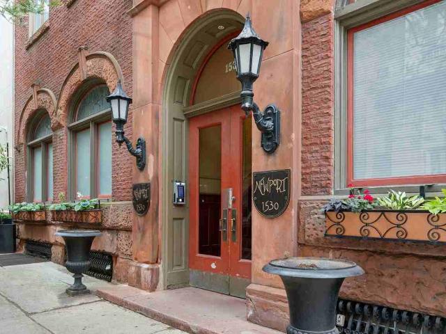 The Newport 2 Bedroom Apartment for Rent at 1530 Spruce St, Philadelphia, PA 19102 Rittenhouse Square