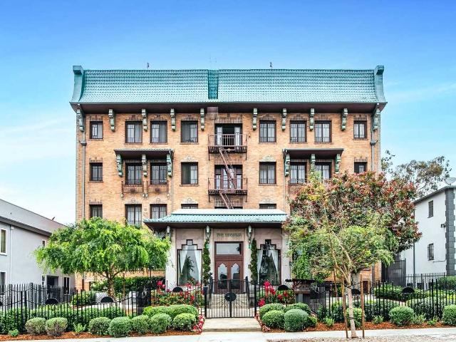 The Nirvana Studio Apartment for Rent at 1775 N Orange Dr, Los Angeles, CA 90028 Hollywood Hills West