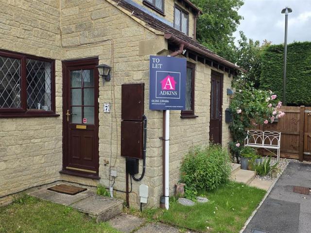 The Smithy | Cirencester GL7 2 bed terraced house to rent £1,295 pcm £299 pw