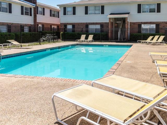 The Southern Apartments 2 Bedroom Apartment for Rent at 3319 W 4th St, Hattiesburg, MS 39401