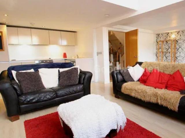 The Sorting Office, 7 Mirabel Street, Manchester, M3 1NJ, United Kingdom | 3 bed apartment for rent #167883879 | Rentberry
