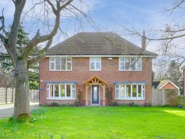 The Saucers, Scarrington, 5 Bedroom Detached