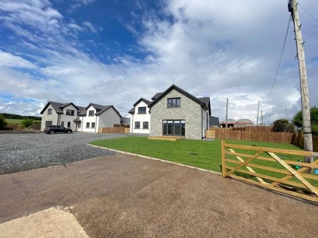 The Sawmill, Sunnyside Road, Quarter, Hamilton ML3, 5 bed detached house to rent, £2,295 pcm | PrimeLocation