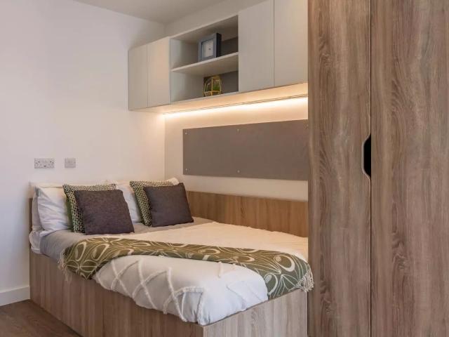 The Saltwater Place Apartments In Plymouth | Amber
