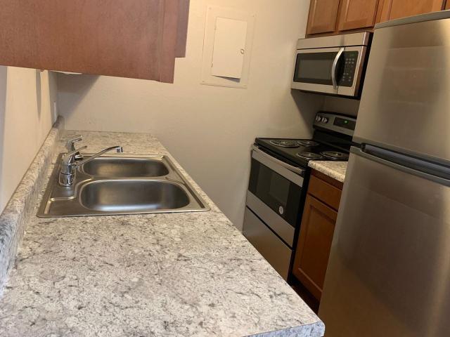 The Samuel 3 Bedroom Apartment for Rent at 136 Bennett Ave, Council Bluffs, IA 51503