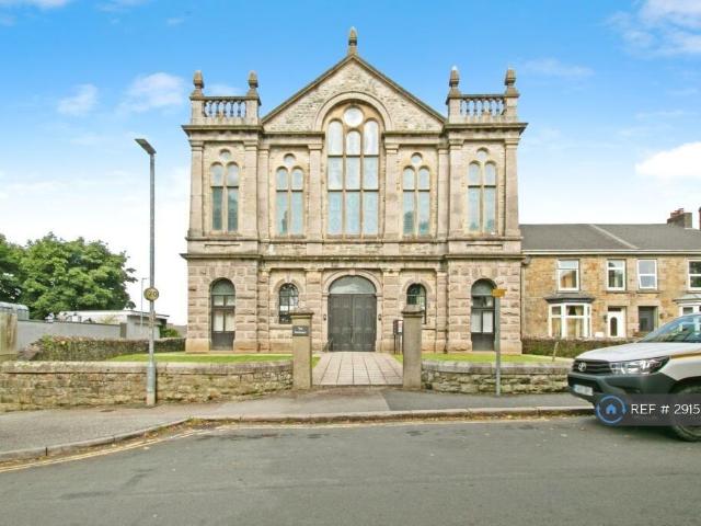 The Sanctuary, Redruth, TR15 2 bed flat to rent £1,050 pcm £242 pw