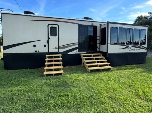 The Sandpiper | Furnished Destination Home | Water
