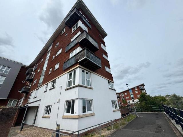 The Sandwharf, Cardiff Bay, Cardiff 2 bed ground floor flat to rent £1,175 pcm £271 pw