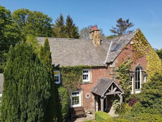 The Schoolhouse, Kirkley, 5 Bedroom Country