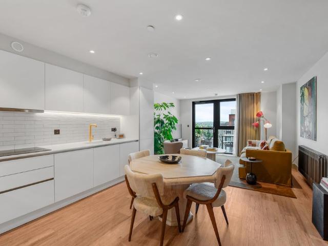 The Sessile, 18 Ashley Road, London. 2 bed flat to rent £2,720 pcm £628 pw