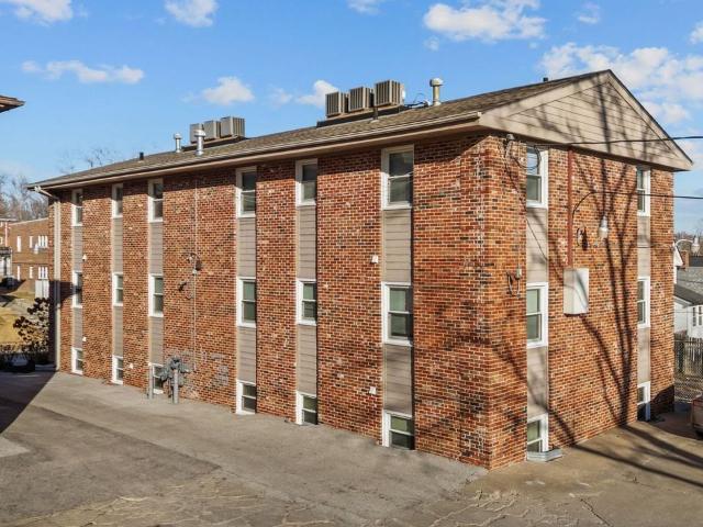 The Shuttle 2 Bedroom Apartment for Rent at 3325 California St, Omaha, NE 68131 Gifford Park