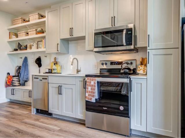The Shoal Studio Apartment for Rent at 827 W 12th St, Austin, TX 78701 Downtown Austin