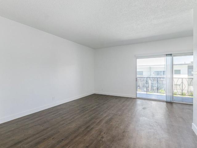 The Shorewood Apartments 1 Bedroom Apartment for Rent at 3601 N 5th Ave, Phoenix, AZ 85013
