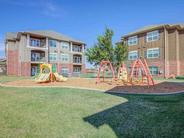 The Shores Apartments 2 Bedroom Apartment for Rent at 14117 N Rockwell Ave, Oklahoma City, OK 73142