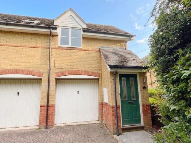 The Sidings, Bedford MK42 1 bed flat to rent £1,000 pcm £231 pw